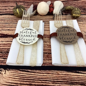 12 Place Cards Set Thankful, Blessed Friendsgiving Decor, Round ...