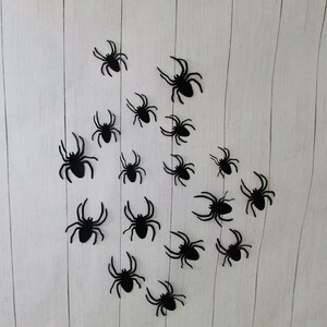 Set of 20 3-D Spiders Wall Décor: Multiple Size Bat Cut-outs, Indoor ...
