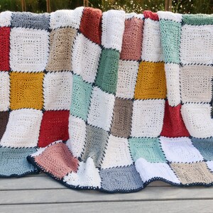 Scrap Yarn Crochet Blanket Pattern for Beginners, Easy Leftover Yarn ...