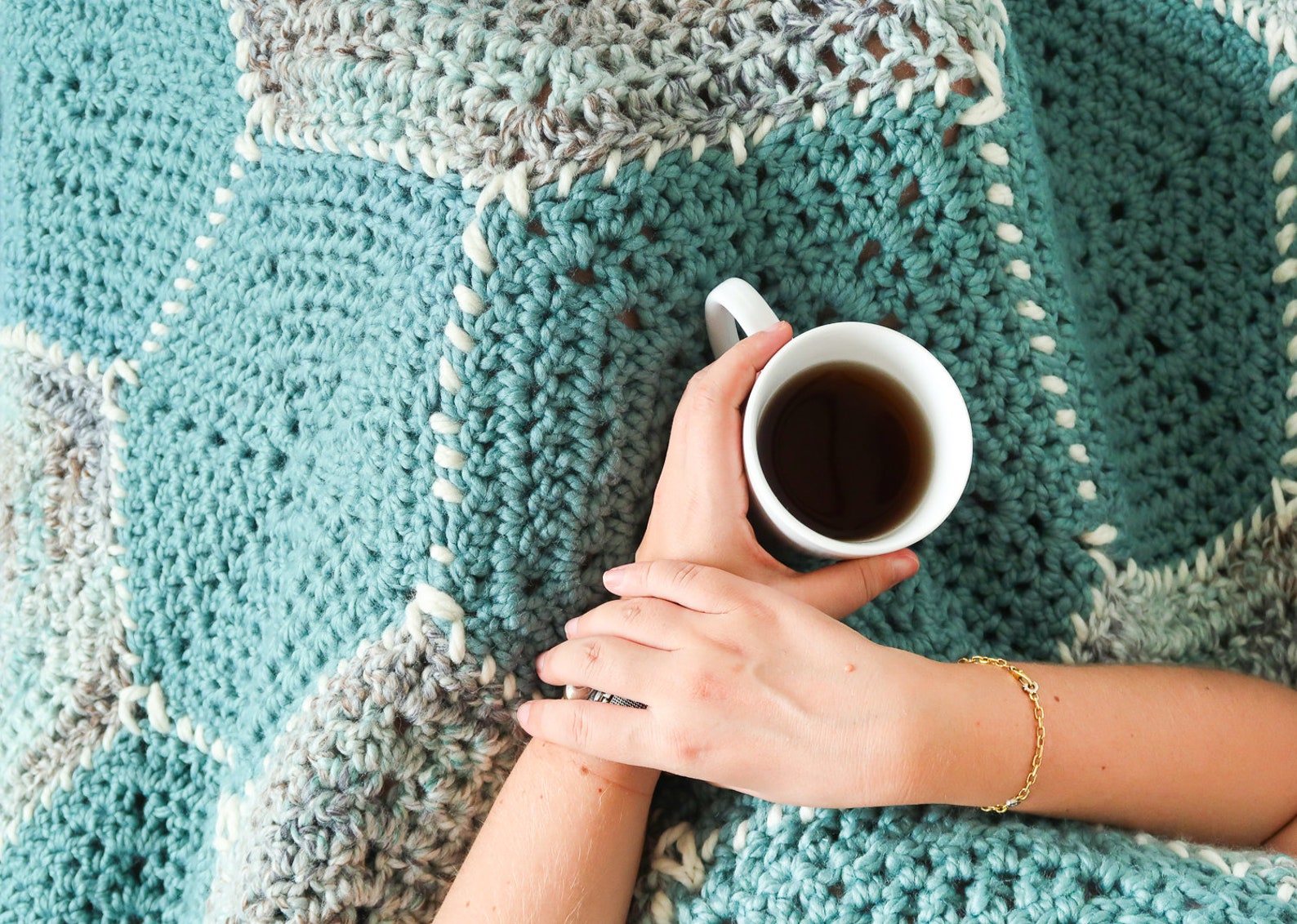 Super Chunky Crochet Blanket Pattern, Cozy Crochet Throw Blanket in 4 ...