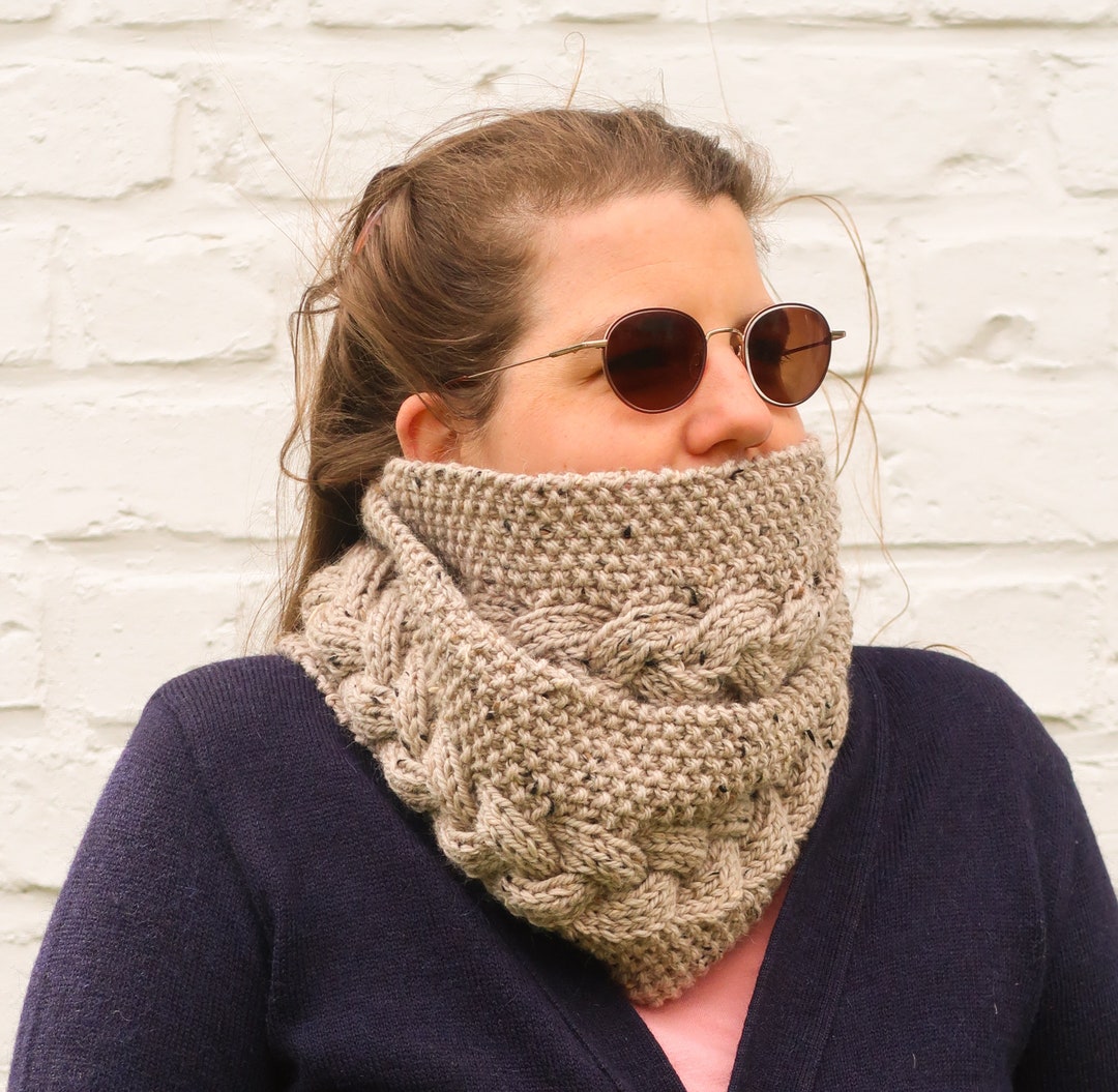 Easy Cables Scarf Knitting Pattern, Infinity Knit Cable Scarf Pattern ...