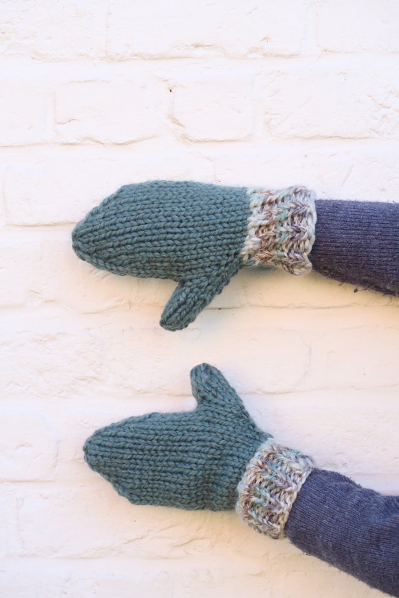Chunky Mitten Knitting Pattern Quick Easy Knit Mittens - Etsy