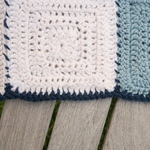 Scrap Yarn Crochet Blanket Pattern for Beginners, Easy Leftover Yarn ...