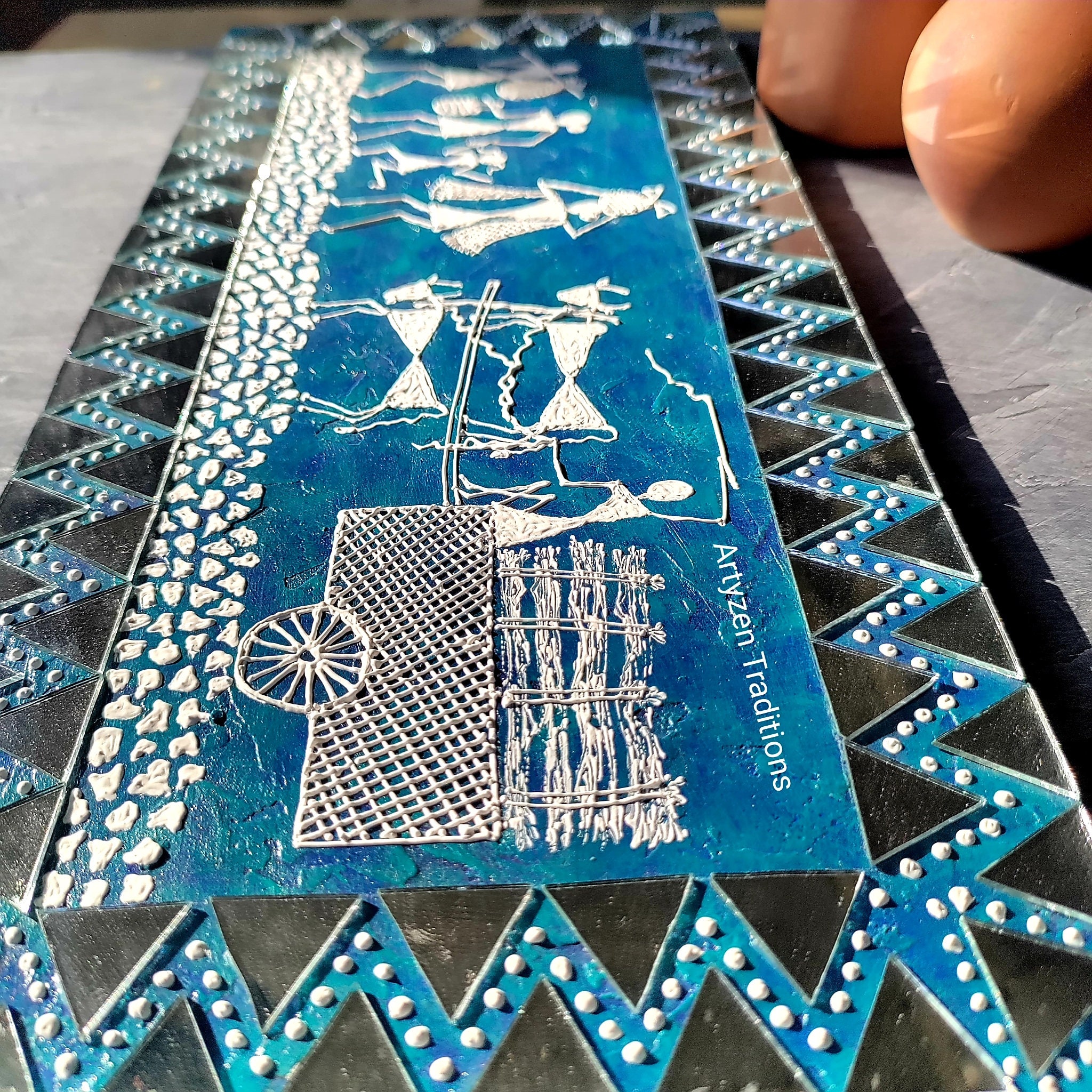 India Folk Warli Tribal Art With Lippan Mirror Work Textured 3d Warli ...