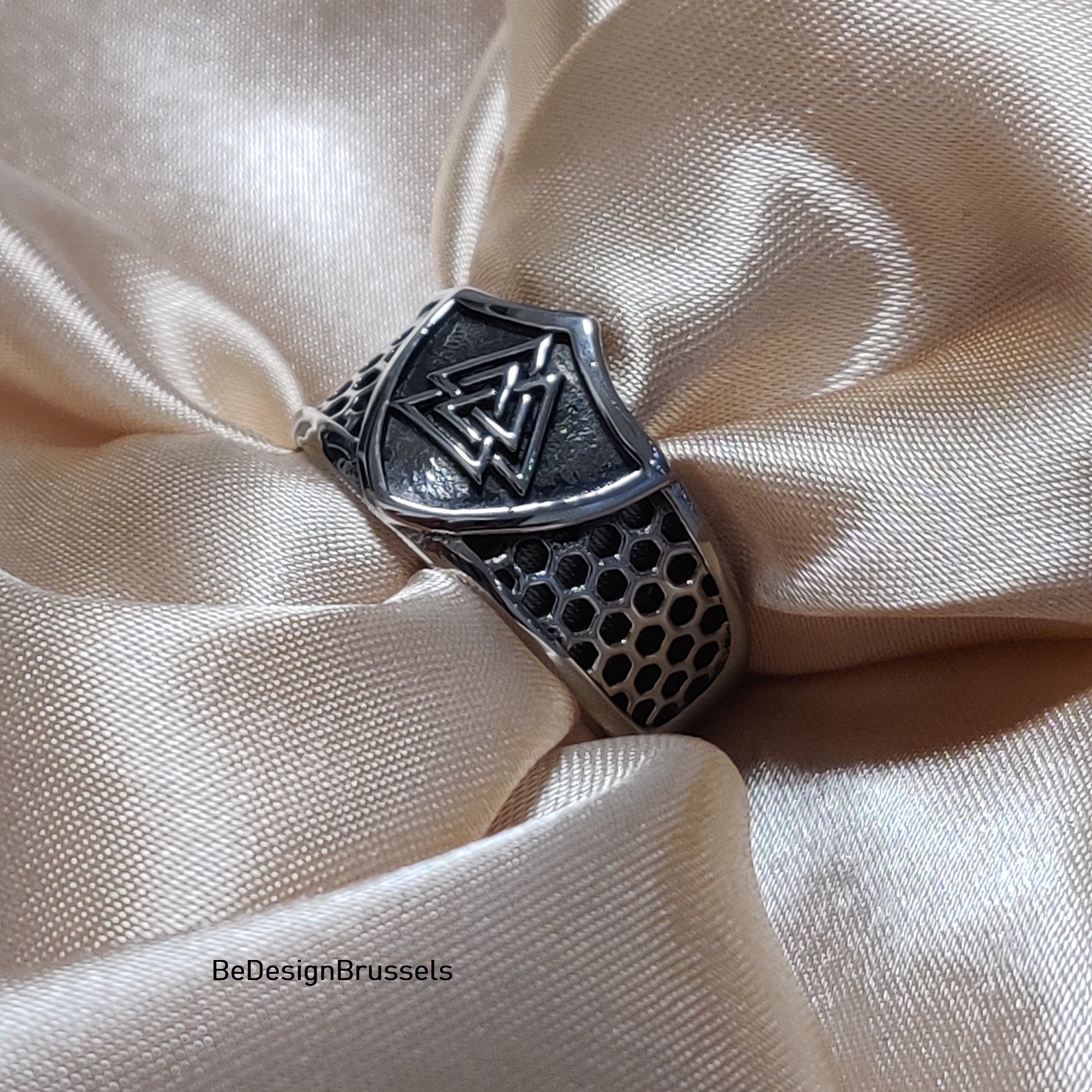 Norse Valknut Ring | Etsy