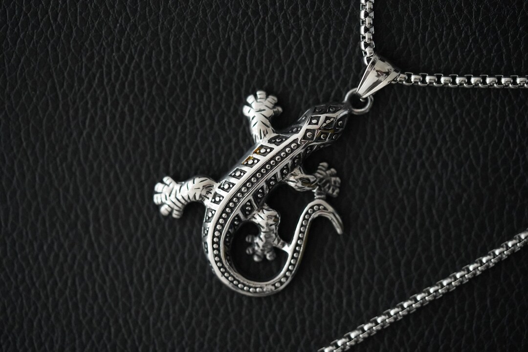 Silver Gecko Lizard Pendant Necklace - Etsy
