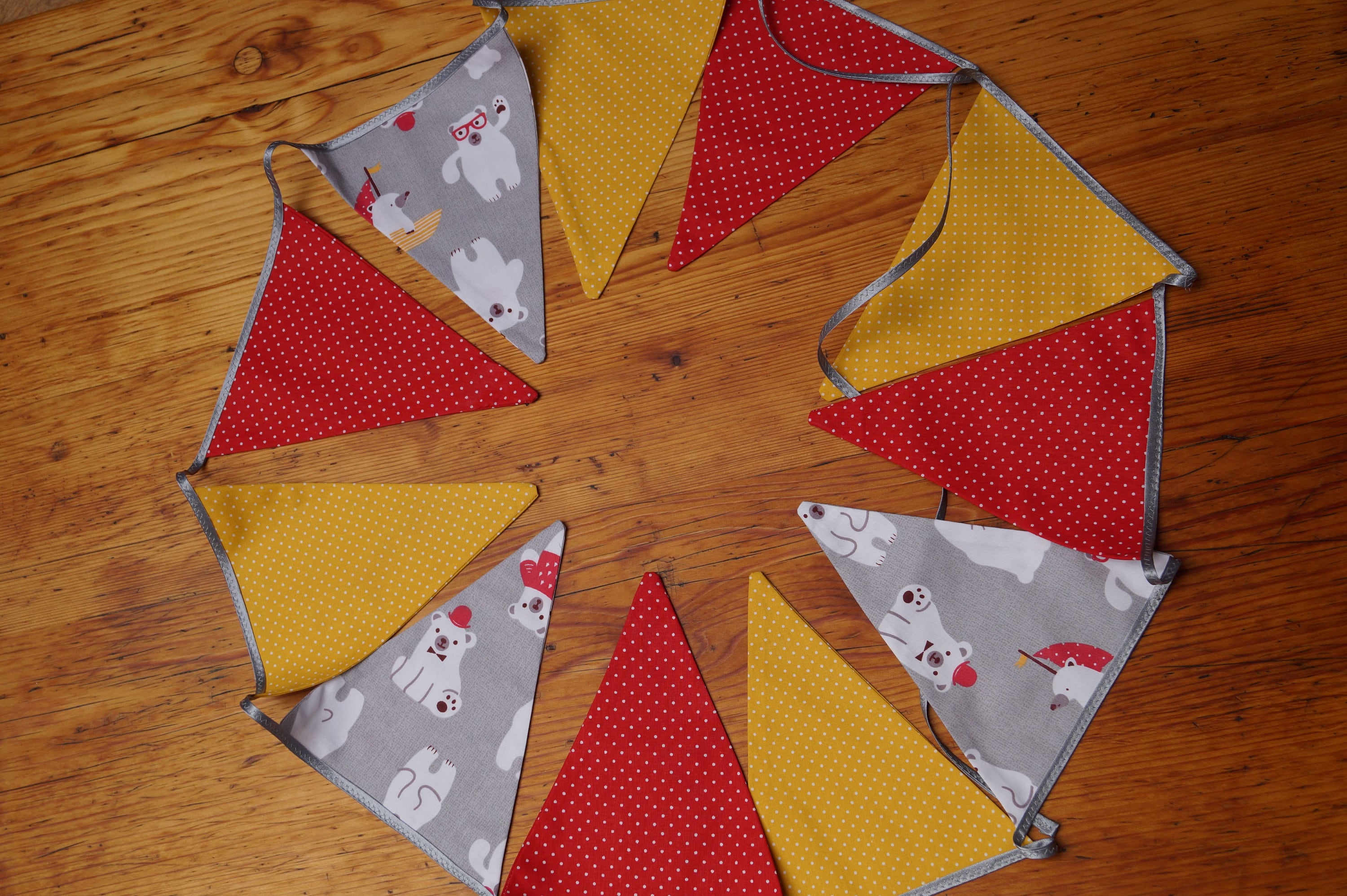 Cadena de banderines habitación infantil roja y amarilla con - Etsy México