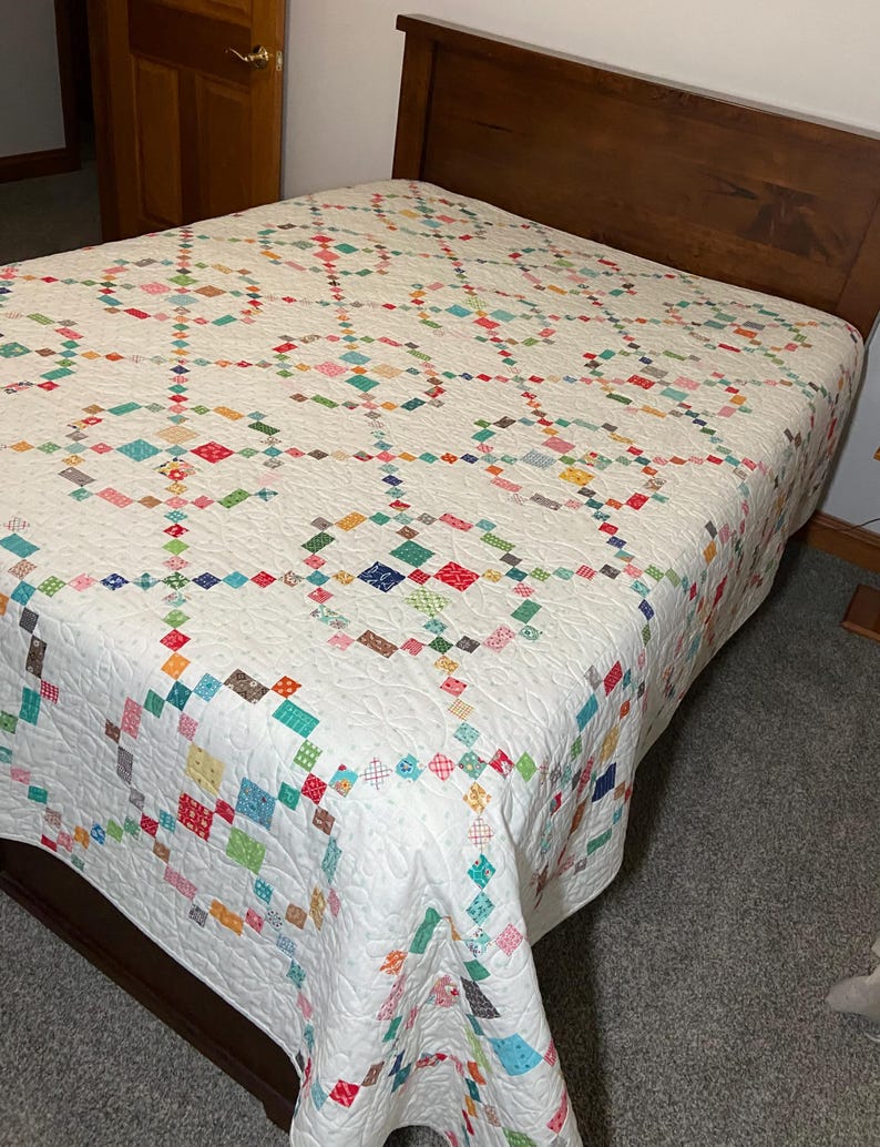 Burgoyne Surrounded Quilt, Modern, Traditional Quilt, Lori Holt Fabric - Etsy