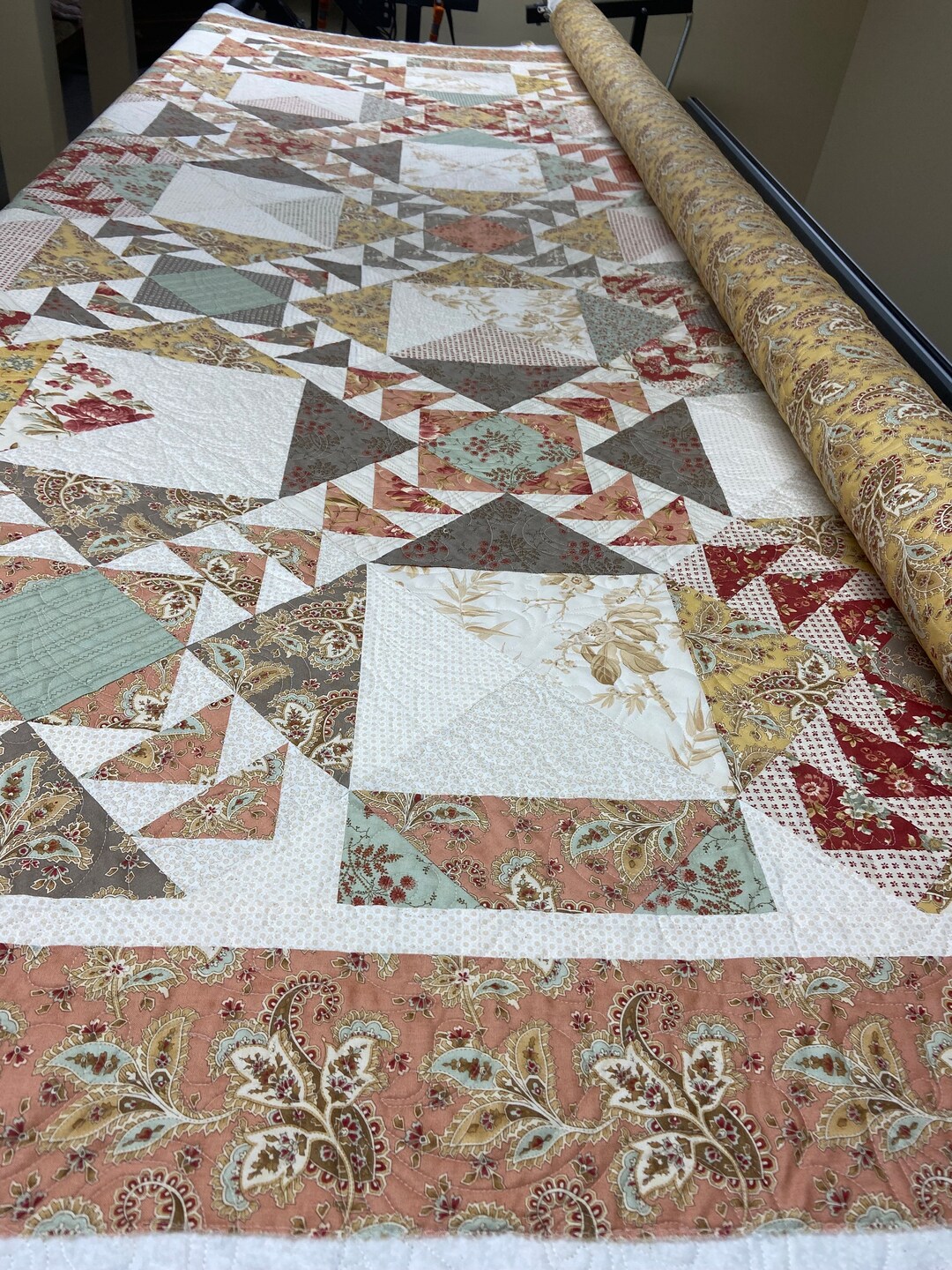 Into the Wind Quilt, Handmade Quilt, Patchwork Quilt - Etsy