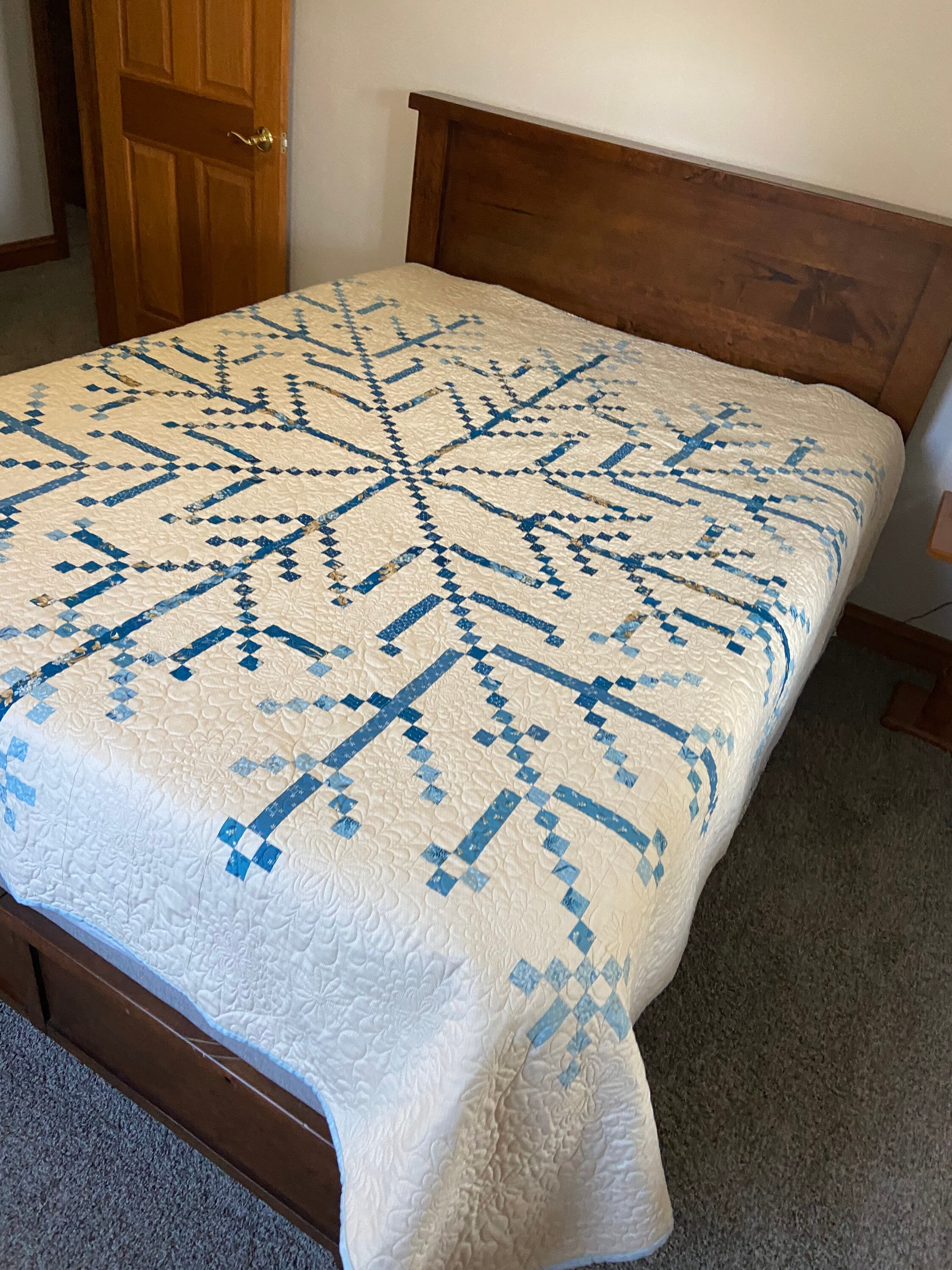 Aspen Quilt Snowflake Quilt Winter Quilt Modern Quilt - Etsy