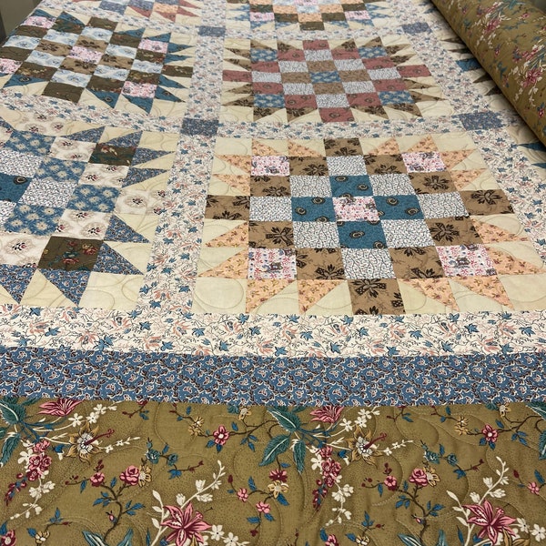 Traditional Quilt - Etsy