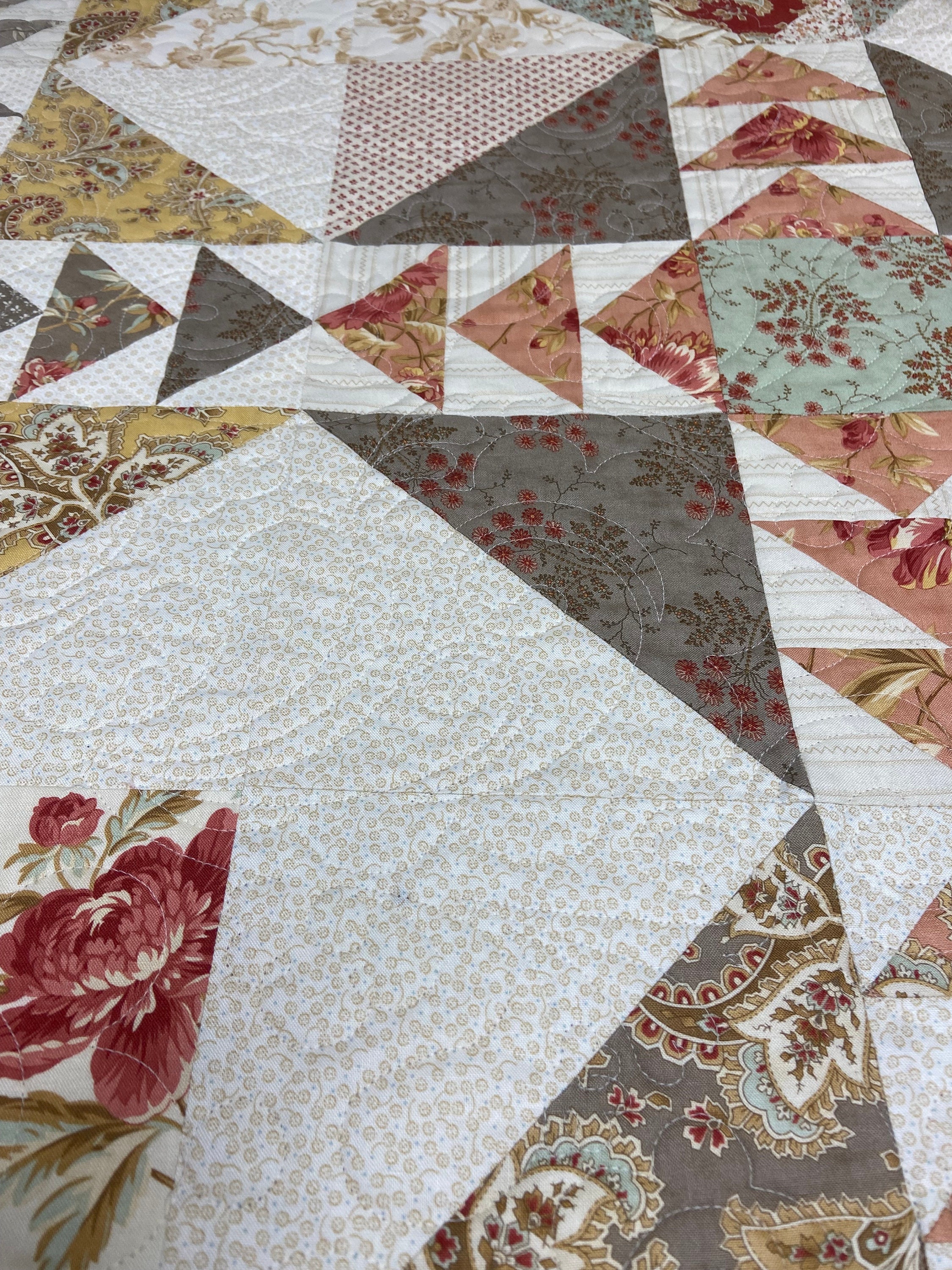 Into the Wind Quilt, Handmade Quilt, Patchwork Quilt - Etsy