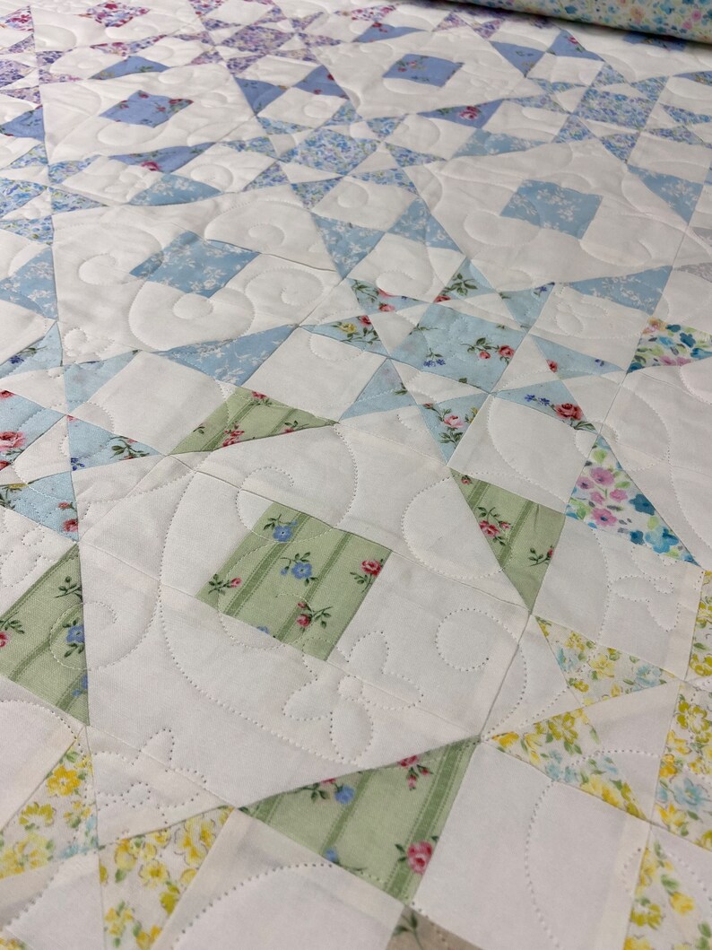 Flower Fields Quilt, Modern Quilt, Contemporary Quilt, Handmade - Etsy