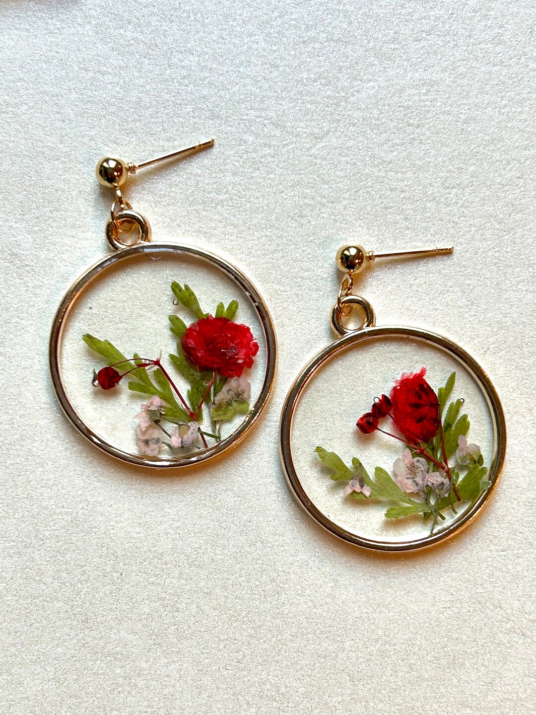 Gold Round Botanical Earring Green Leaf & Red Babys Breath - Etsy