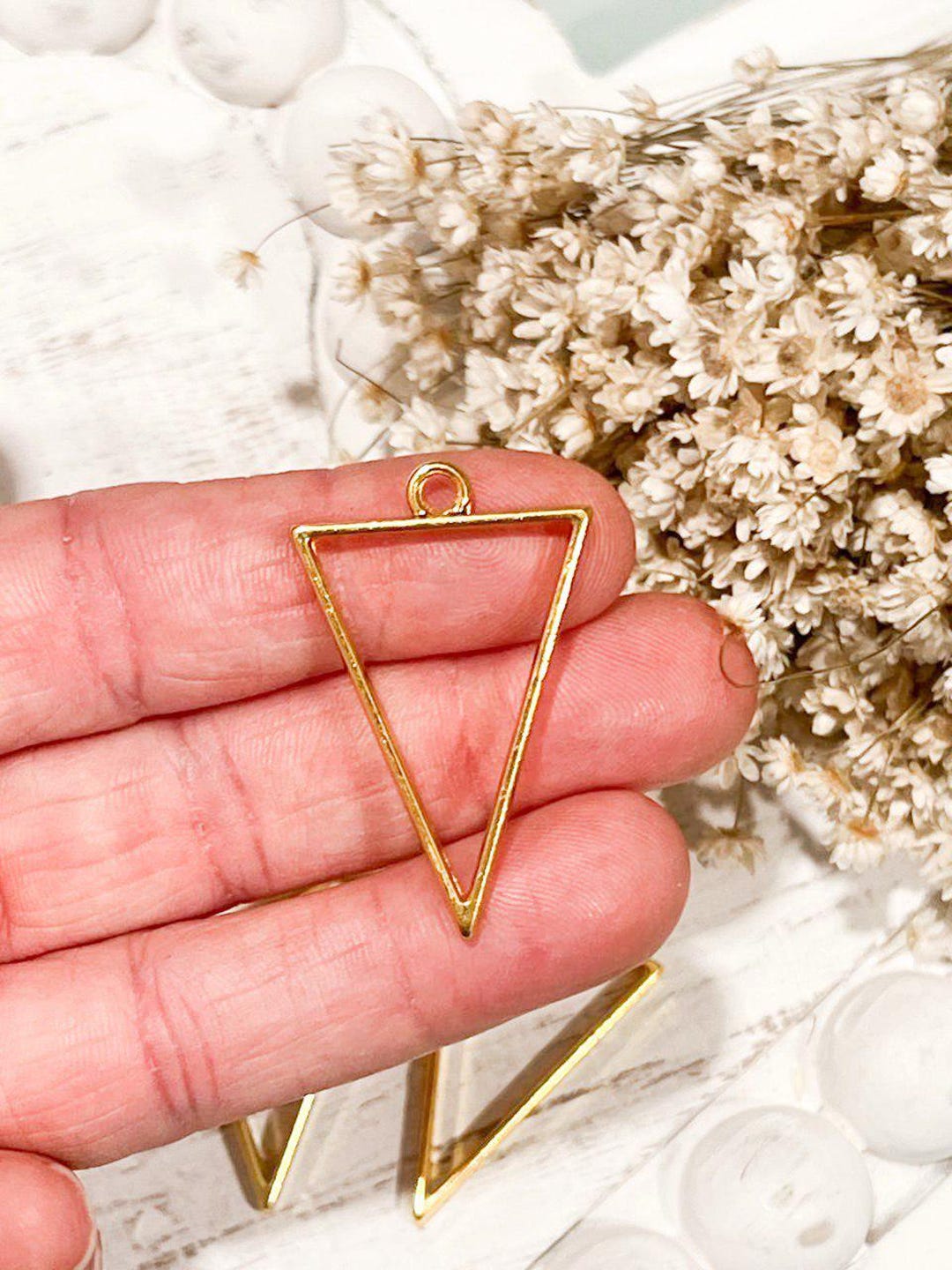 Triangle Bezel Charms: Light Gold Open Back Resin Bezels - Etsy