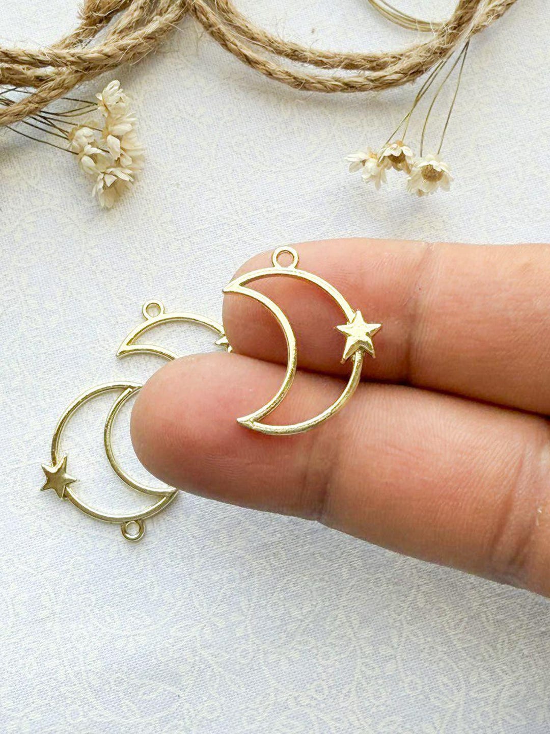 Crescent Moon Open Back Bezels for UV Resin Earrings, Metal Alloy ...