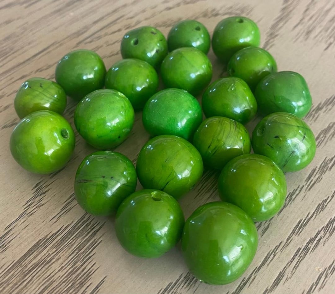 30 Apple Green Bombona Balls - Seeds, Big Size, 2 - 2.5 Cm. Approx. Top ...