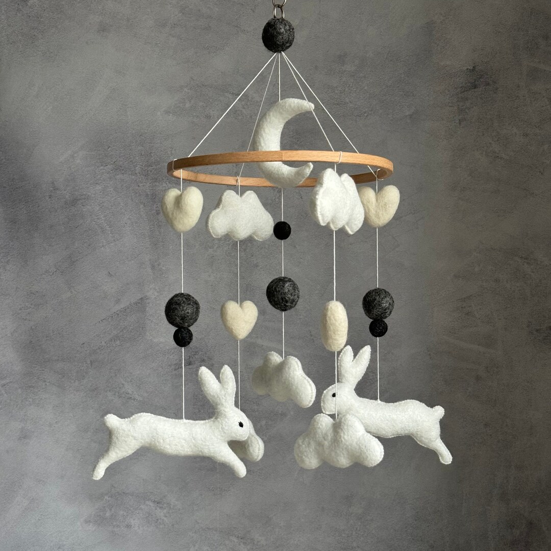 Felt Crib Mobile, Rabbit Mobile, White Hare Nursery Decor, Nursery Felt ...