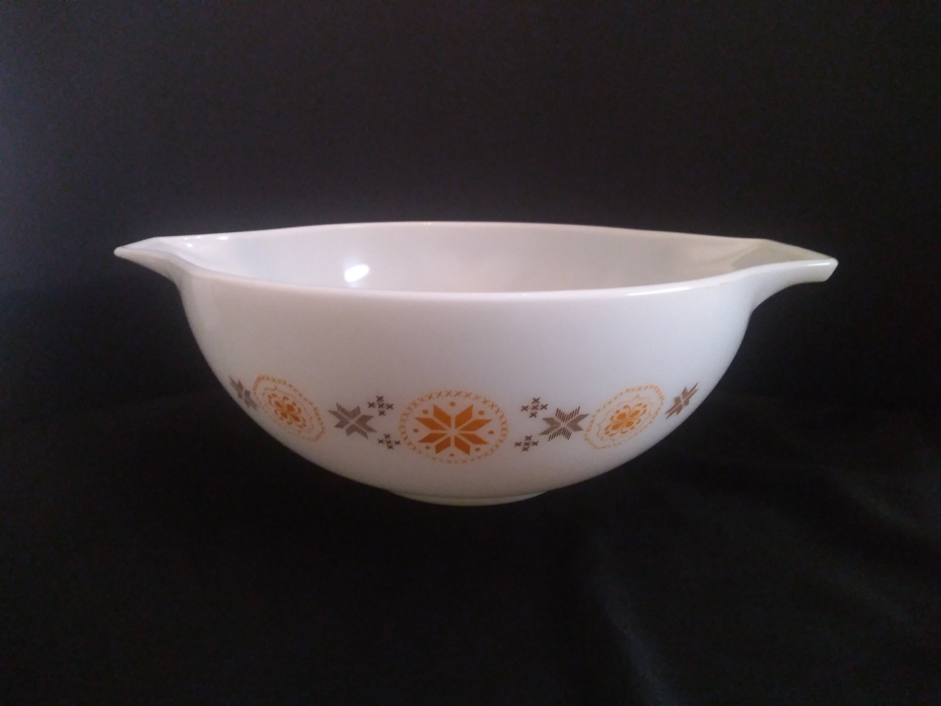 Vintage Pyrex Princess Mixing Bowl Large 4 Qt Town and - Etsy