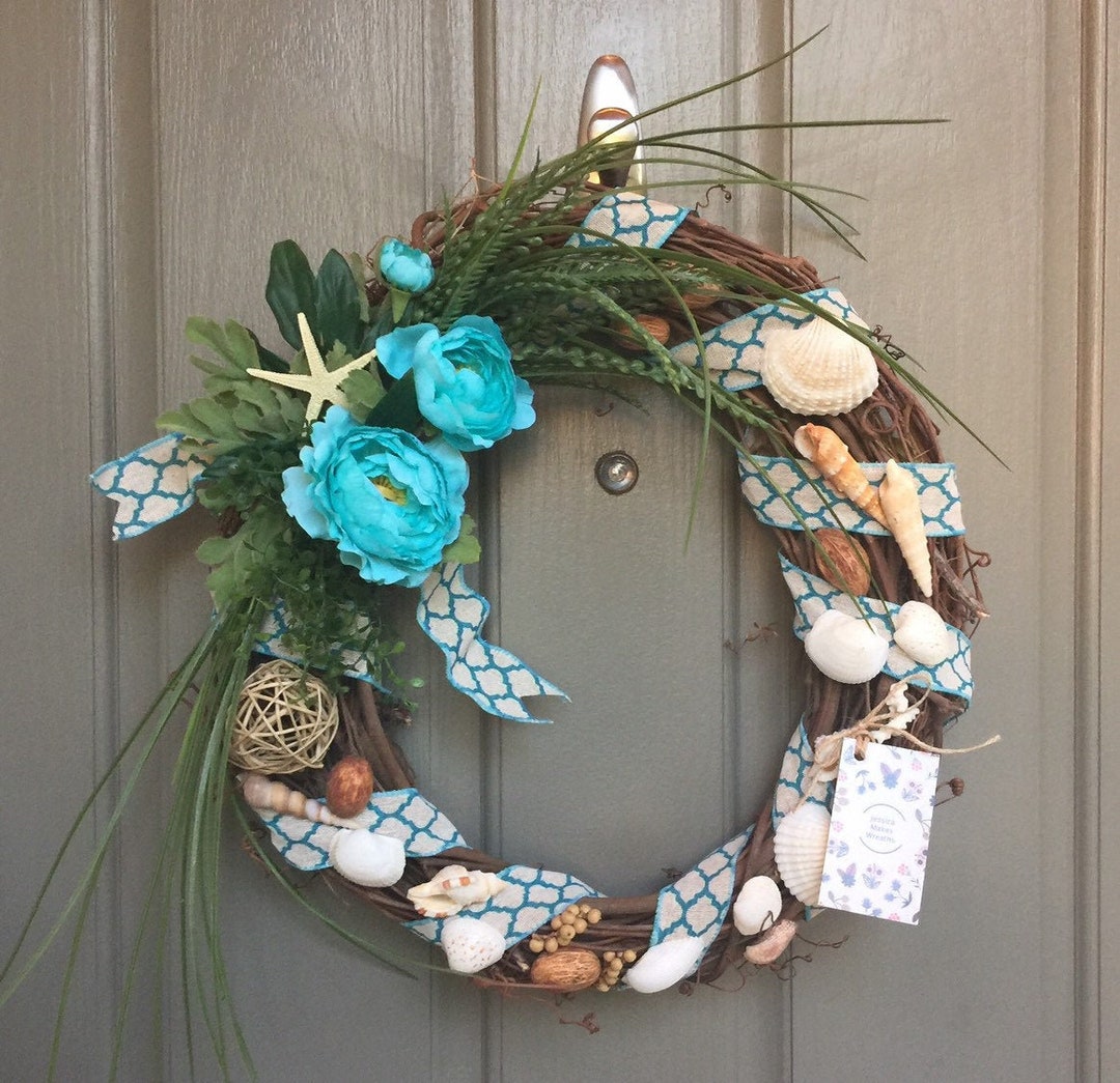 Coastal Grapevine Wreath, Seashell and Flowers Wreath, Ranunculus ...