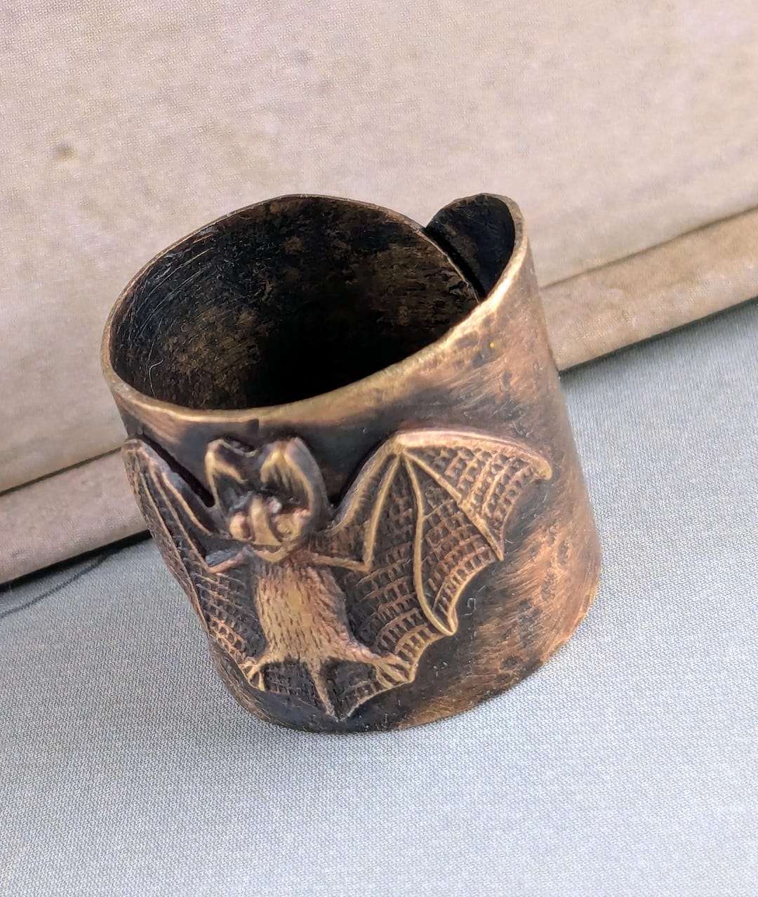 Vintage Brass Bat Ring, Wide Cigar Band Sz Us 7 - Etsy