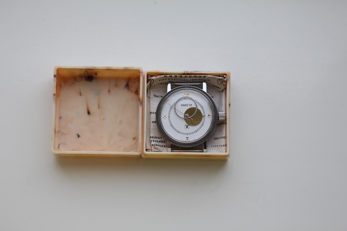 NOS Raketa COPERNIC Kopernik Copernicus Moon Sun Watch | Etsy