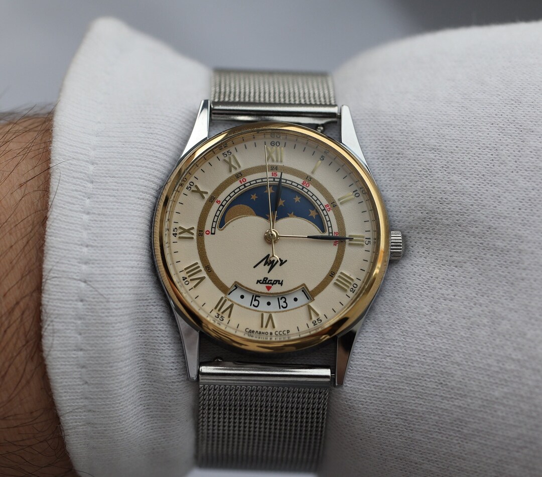 Luch Real Moon Phases Calendar SPACE Style | Luch Quartz Watch | Soviet ...