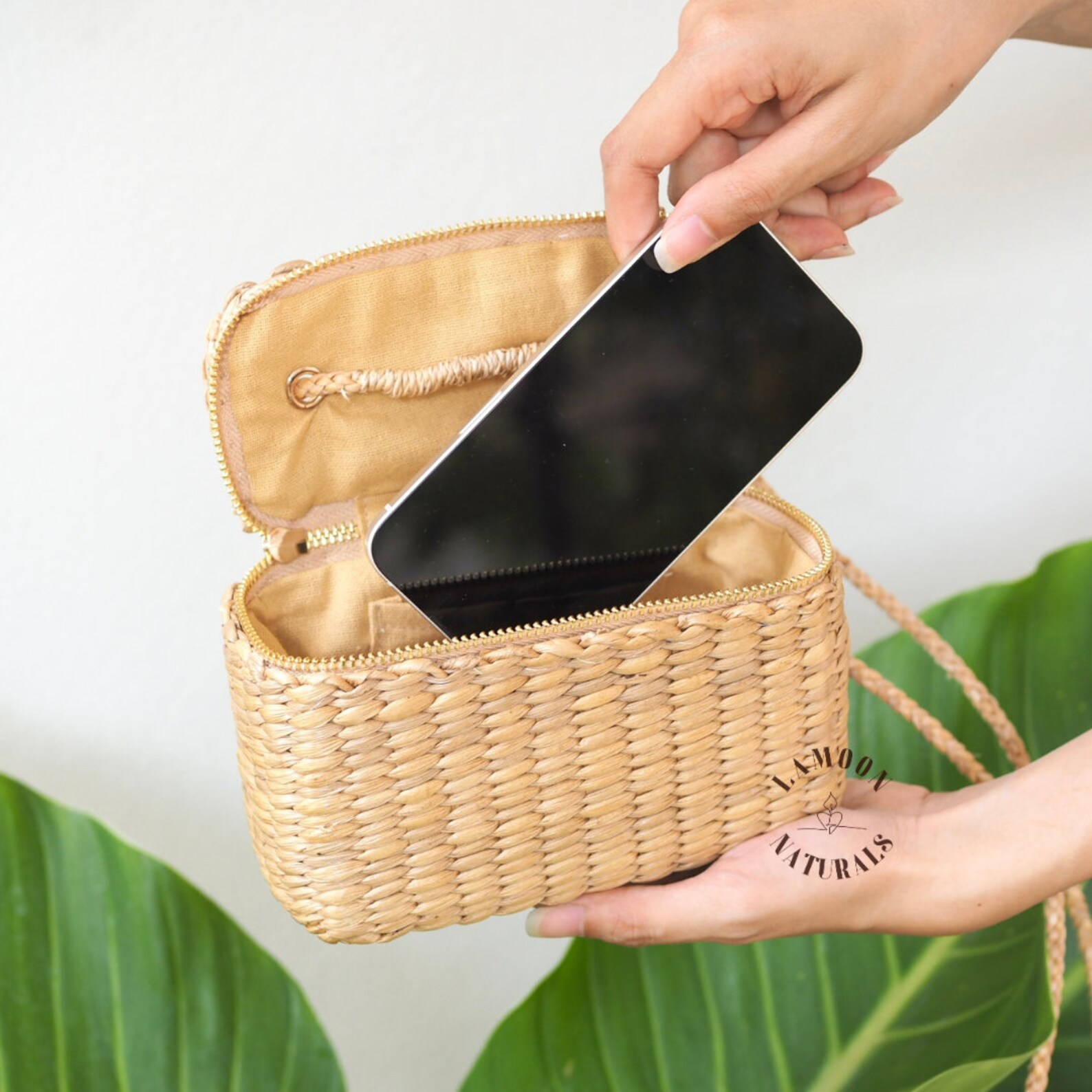 Cute Woven Crossbody Straw Bag for Women With a Straw Strap in Summer ...