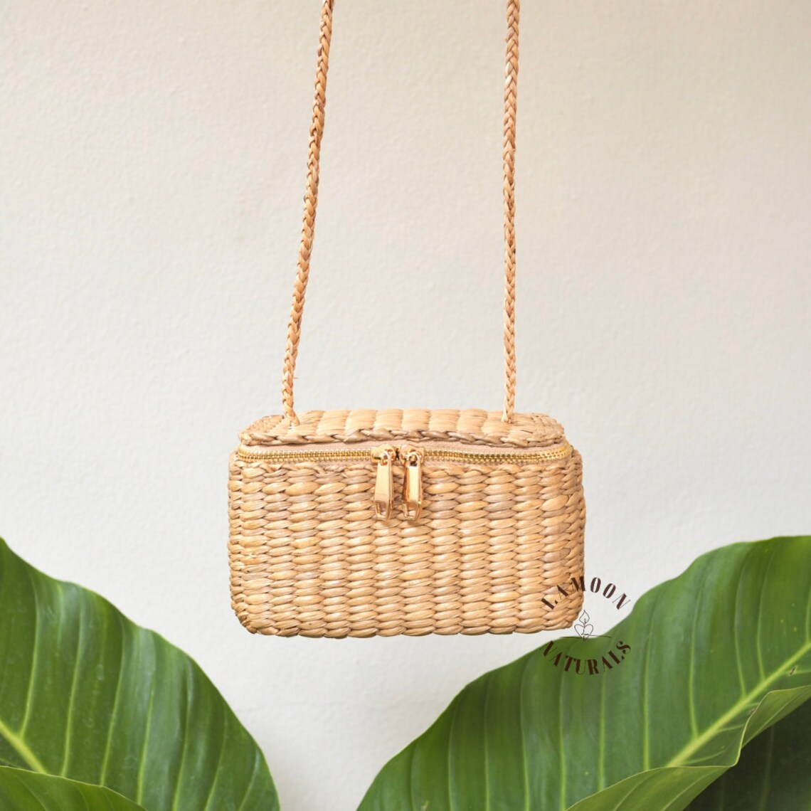 Cute Woven Crossbody Straw Bag for Women With a Straw Strap in Summer ...
