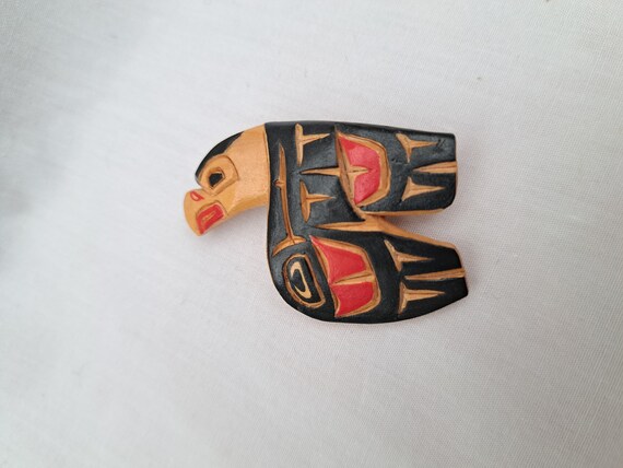 vintage Canadian indigenous art brooch. Hand carved c… - Gem