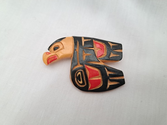 vintage Canadian indigenous art brooch. Hand carved c… - Gem