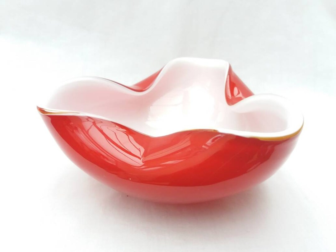 Vintage Japanese Glass Wales Bowl. Red and White Tricorn Glass. Ashtray ...