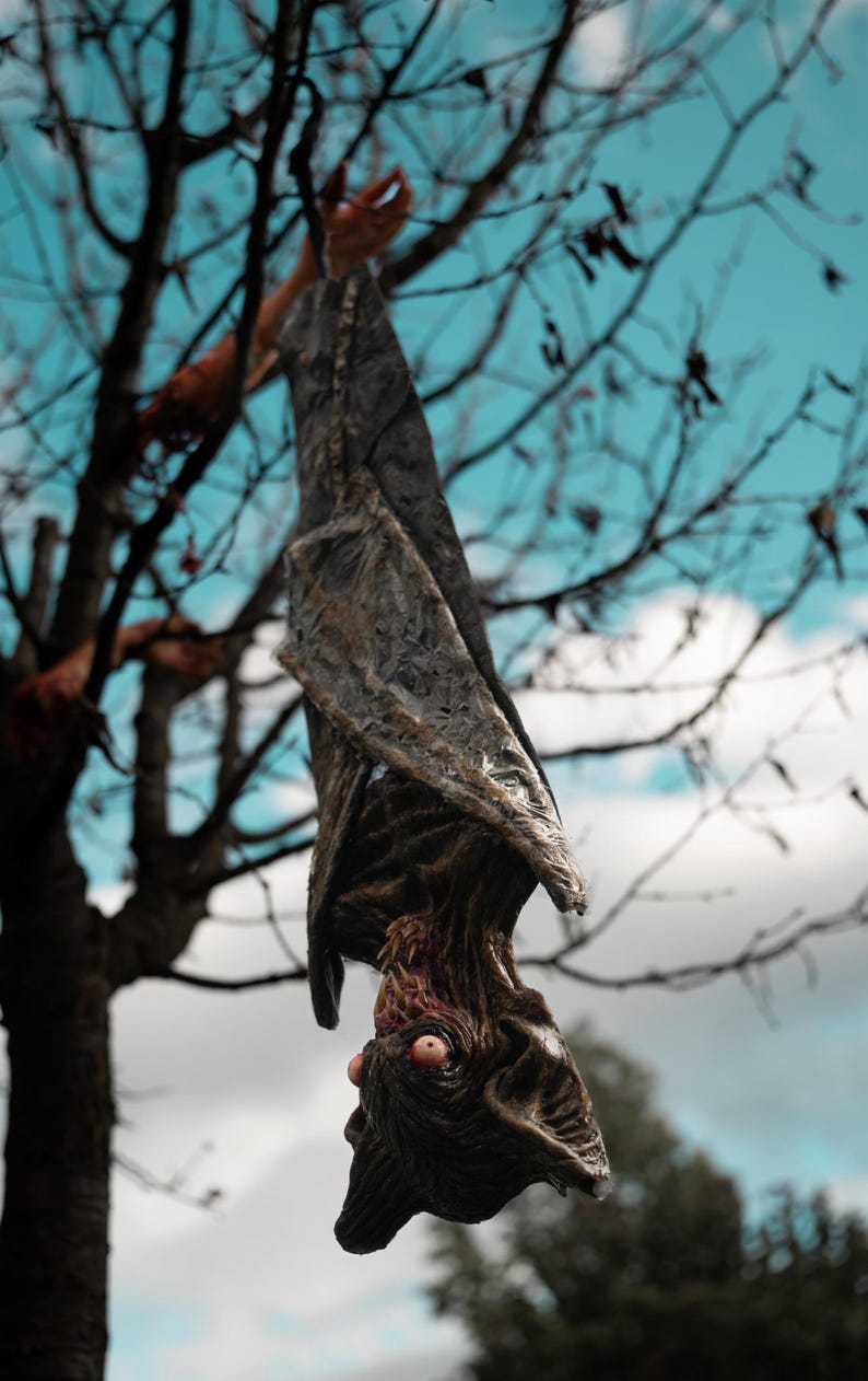 Petrifying Horror Vampire Bat 4ft 3in Long Hanging Monster Dracula Bram ...