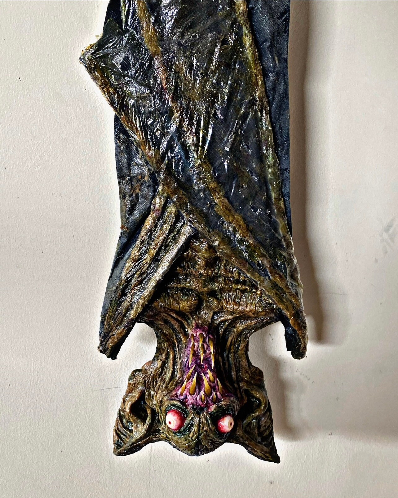 Petrifying Horror Vampire Bat 4ft 3in Long Hanging Monster Dracula Bram ...