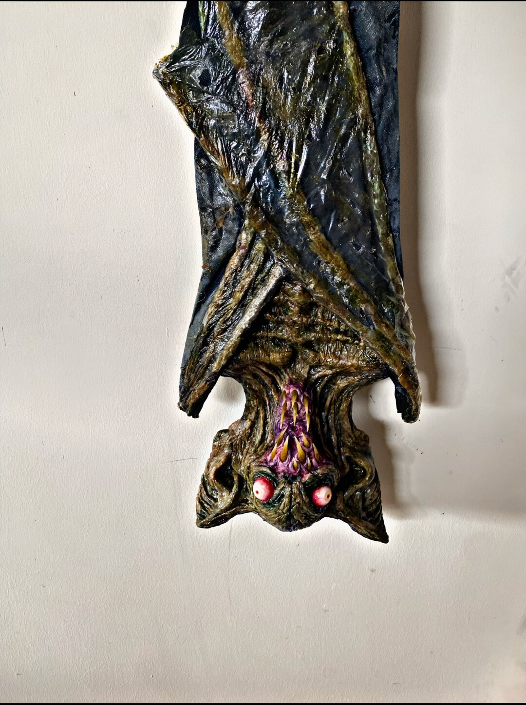 Petrifying Horror Vampire Bat 4ft 3in Long Hanging Monster Dracula Bram ...