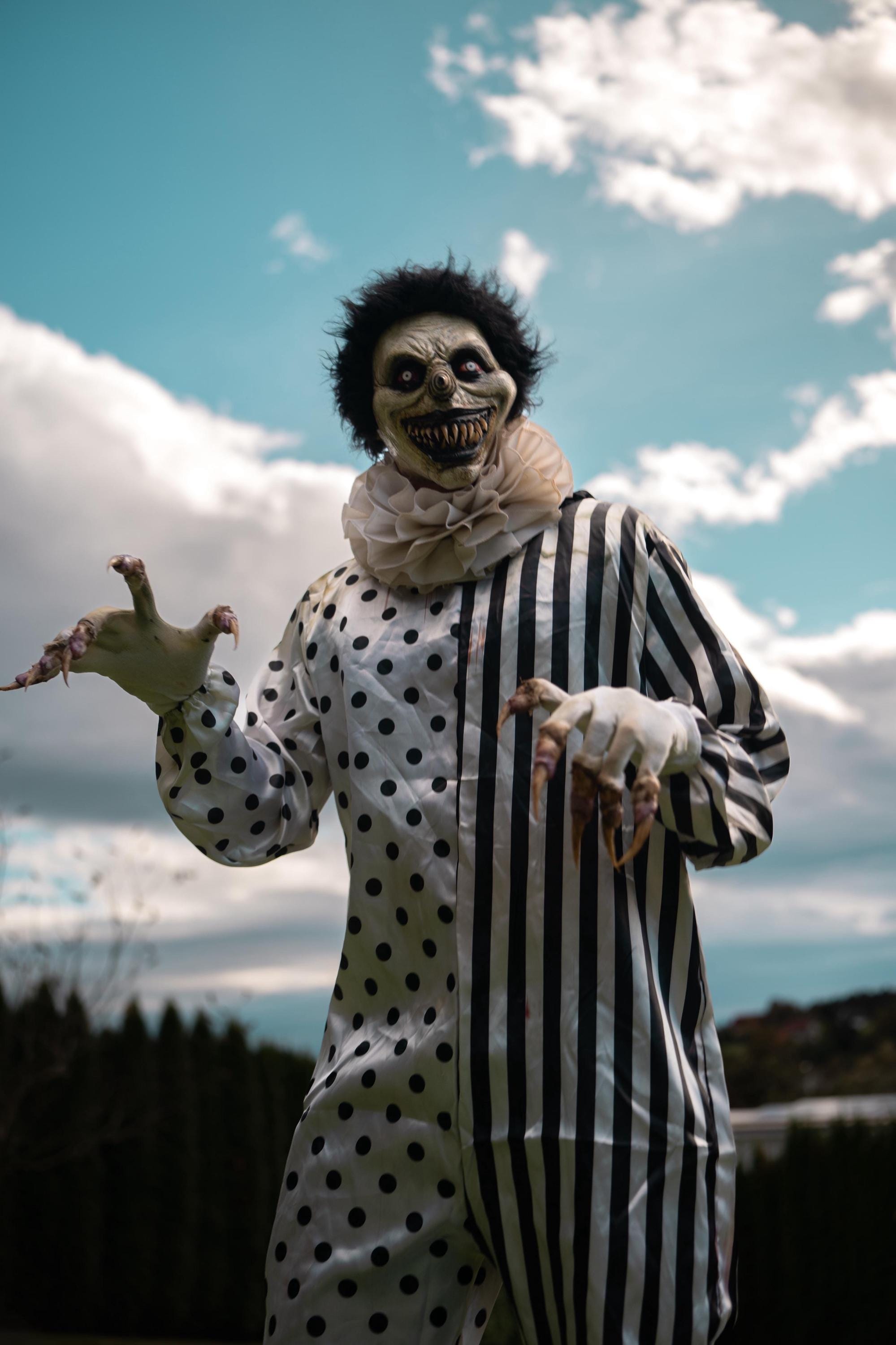 Terrifying Creepypasta Laughing Jack Clown Monster Costume Full Body ...