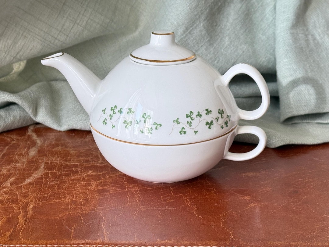 Vintage Royal Tara Ireland Shamrock Tea Set Shamrock Individual Teapot ...