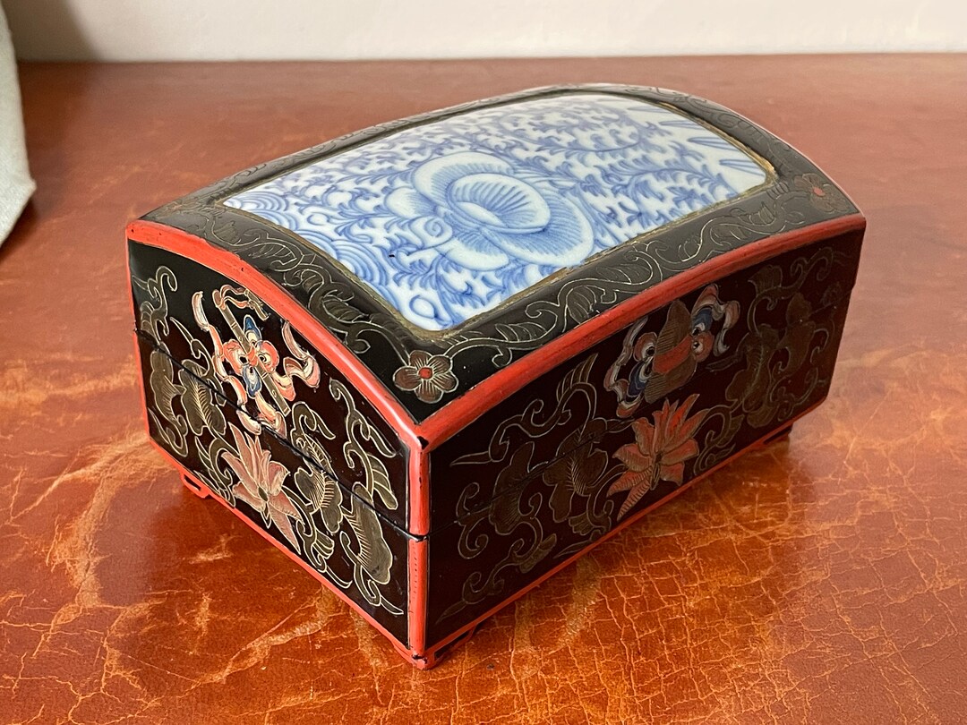 Vintage Chinese Lacquer Shard Box Hand Painted Lacquered Lidded Wood ...