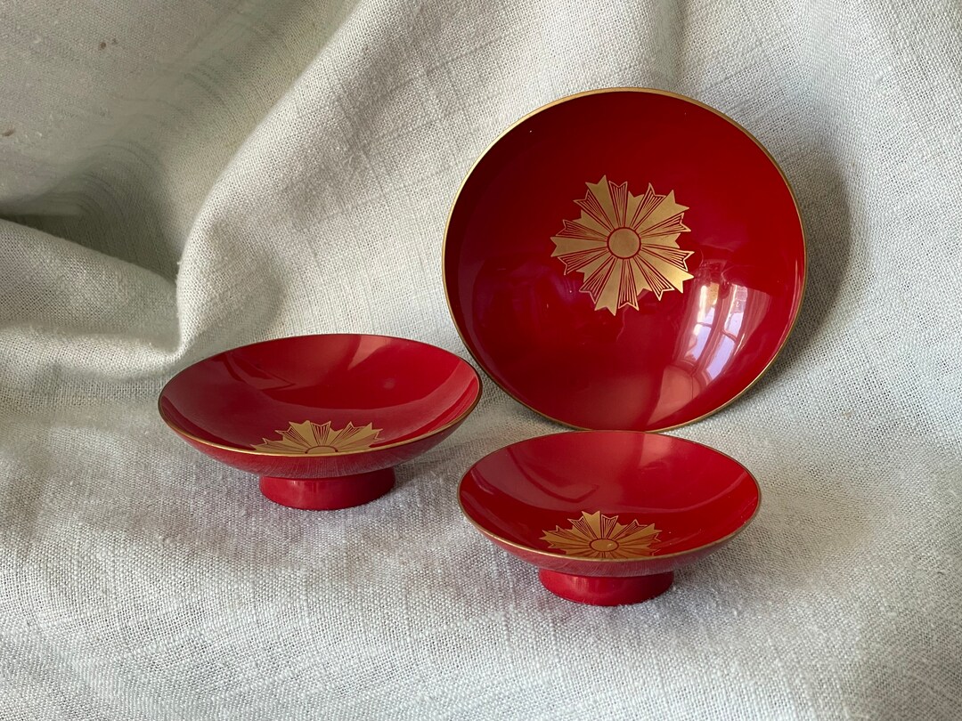 Vintage Japanese Red Lacquer Sake Sakazuki Set of 3 Red Lacquer Sake ...