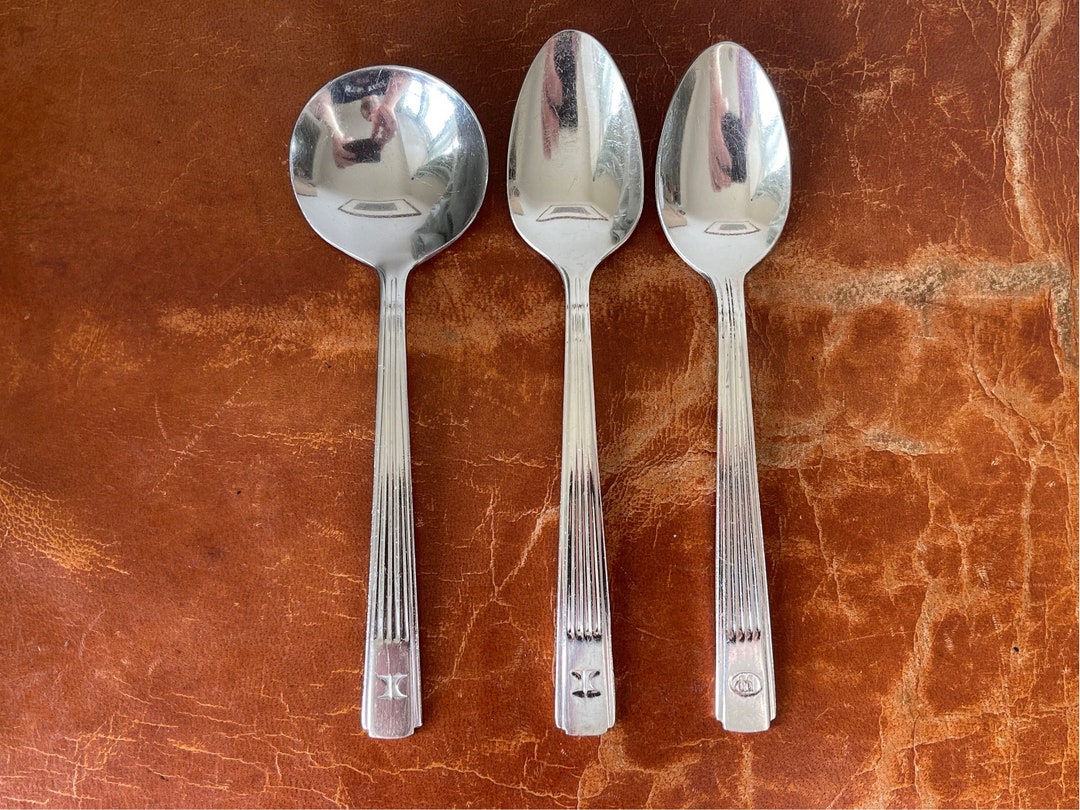 Vintage HILTON HOTEL Silver Spoons Set of 3 1970s Hotel Silver by ...