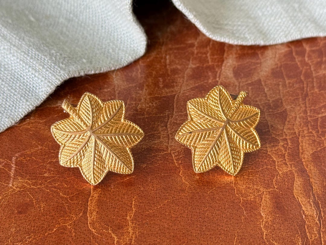 Vintage US Army Major Gold Oak Leaf Insignia Rank Pins US Military ...