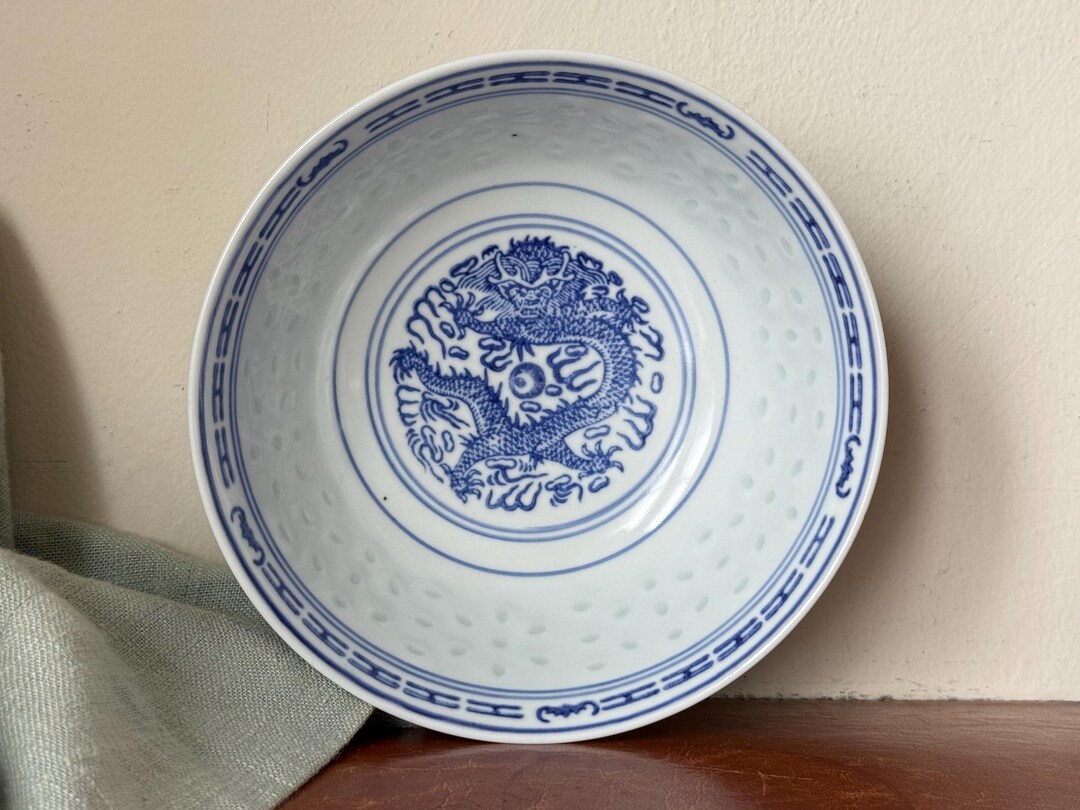 Vintage Chinese Rice Grain Pattern Serving Bowl 1970’s Blue and White 5 ...