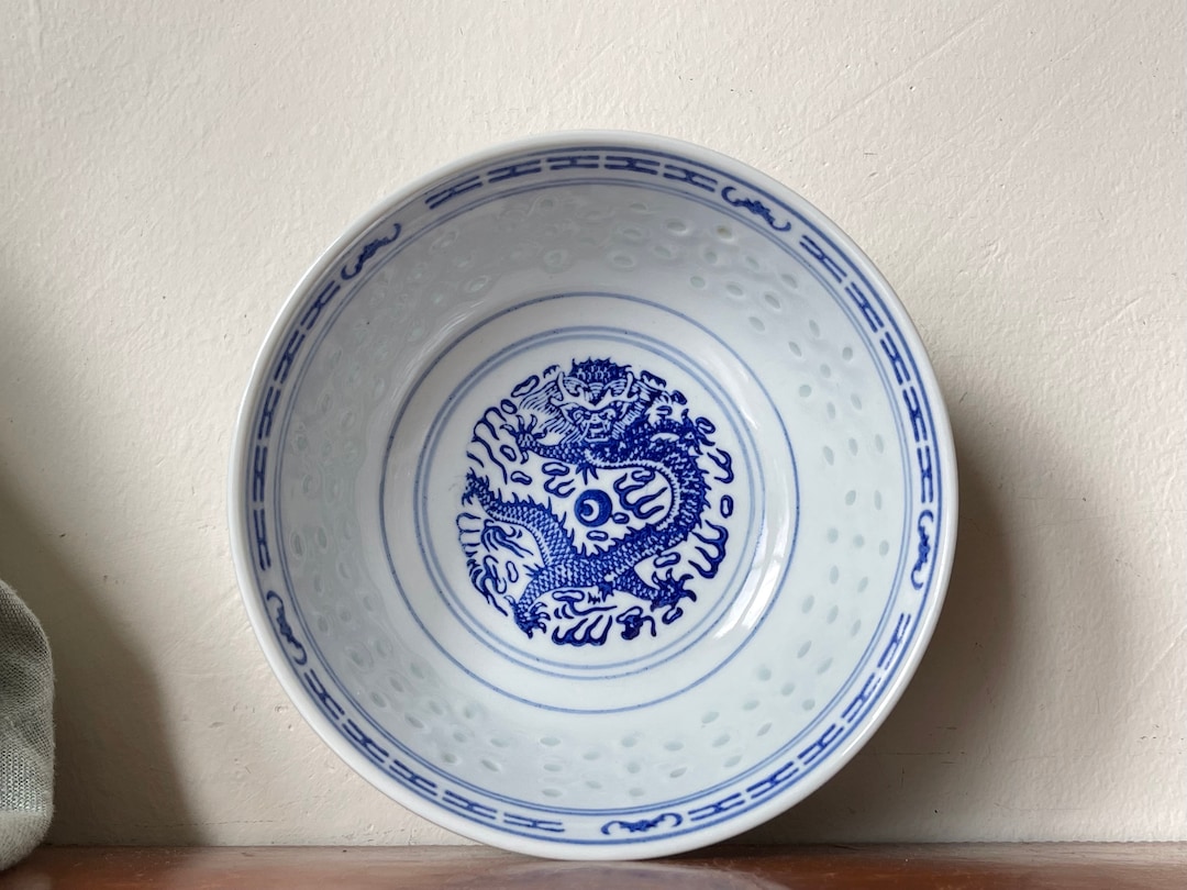 Vintage Chinese Rice Grain Pattern Serving Bowl 1970s Blue and White 5 ...