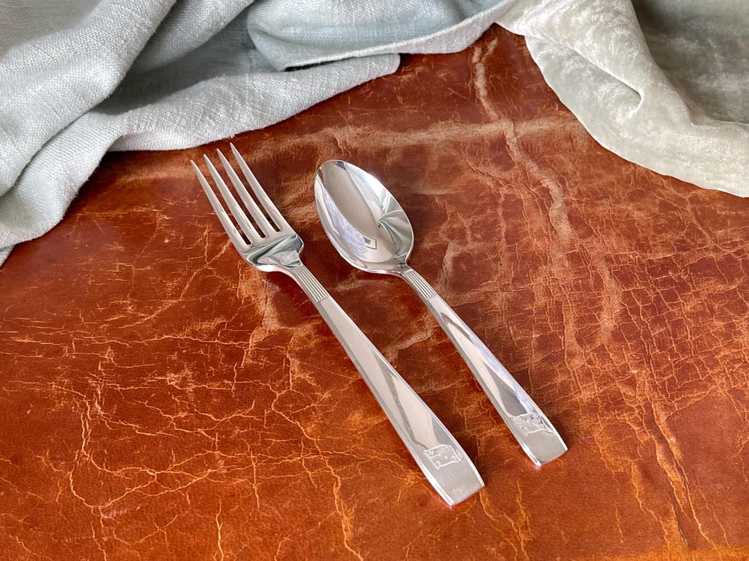 Vintage ONEIDA HOTEL PLATE Silverplate Fork and Spoon Eagle and Star ...