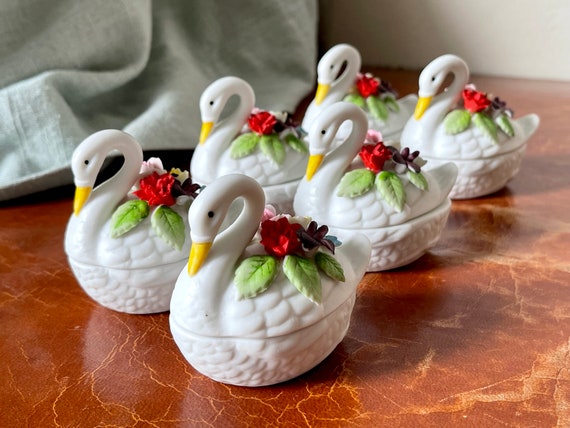 Vintage Bisque Porcelain Swan Trinket Box Applied Han… - Gem