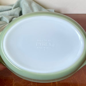 Vintage Pyrex 043 Golden Scroll Sage Green 1.5 Quart Casserole Dish and ...