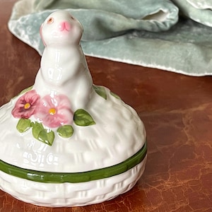 Vintage Avon Rabbit Trinket Box Hand Painted Made in Brazil Basket ...