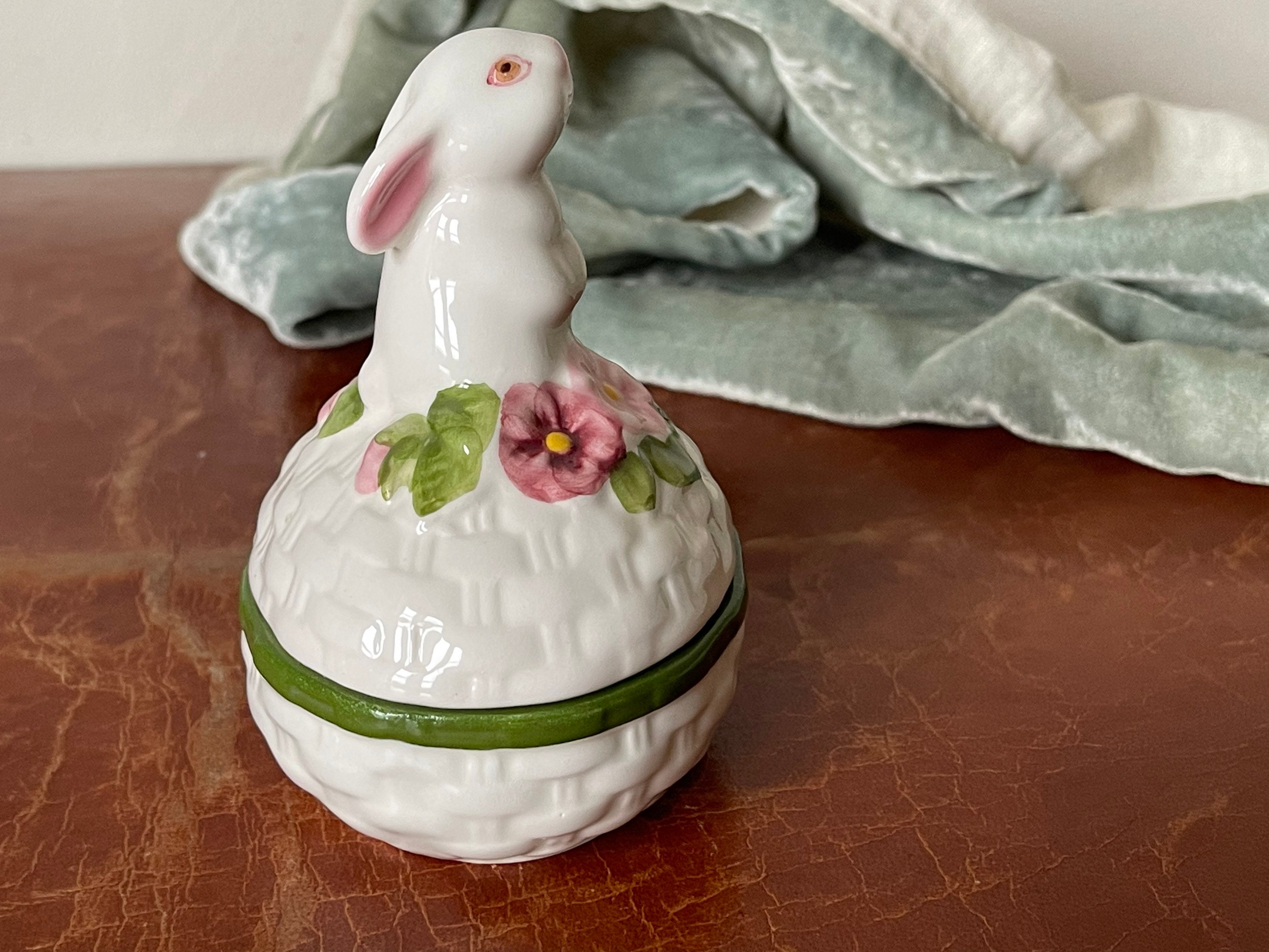 Vintage Avon Rabbit Trinket Box Hand Painted Made in Brazil Basket ...