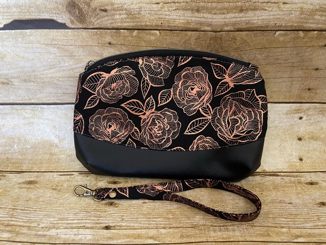 Clematis Wristlet Black and Gold Roses Ruby Star Society Melody Miller ...