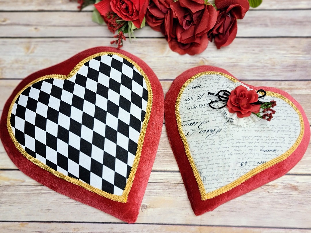Red Velvet Romantic Heart SET, Vintage Heart Wreath Attachment ...